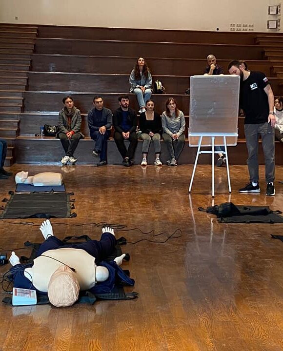 First aid training courses | VIVA. Doctors & Volunteers for Armenia
